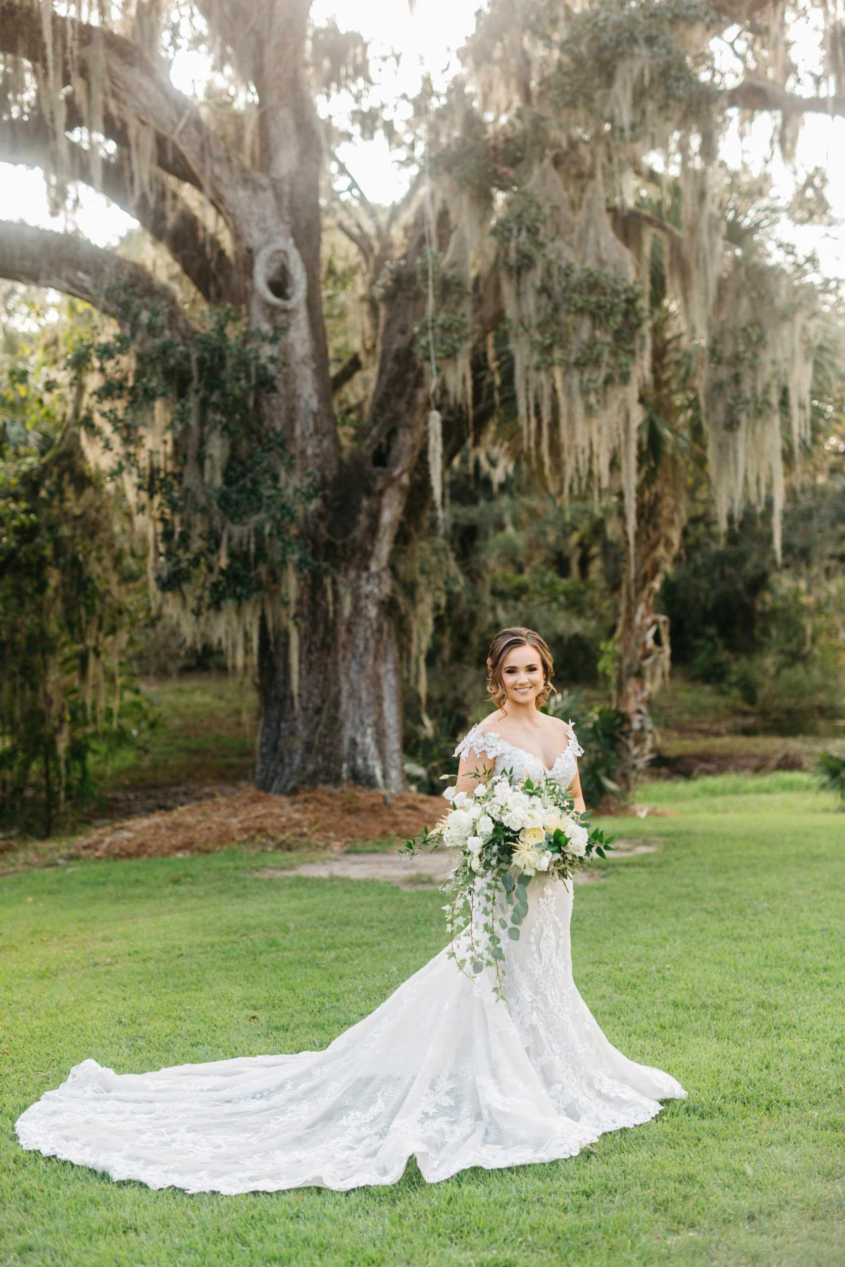 ELIZABETH + DUSTIN - Pure Luxe Bride